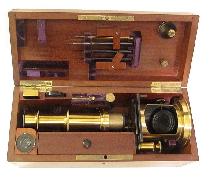 French Drum Microscope with stage fine focus, c. 1850. Nachet type.